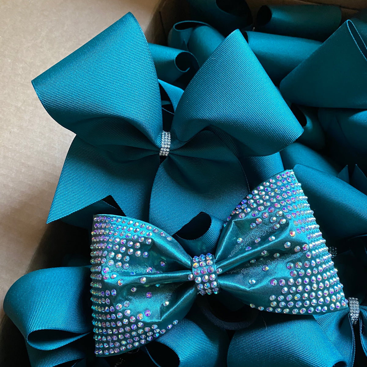 Cheer Bows – Big Bows for Little Bowheads